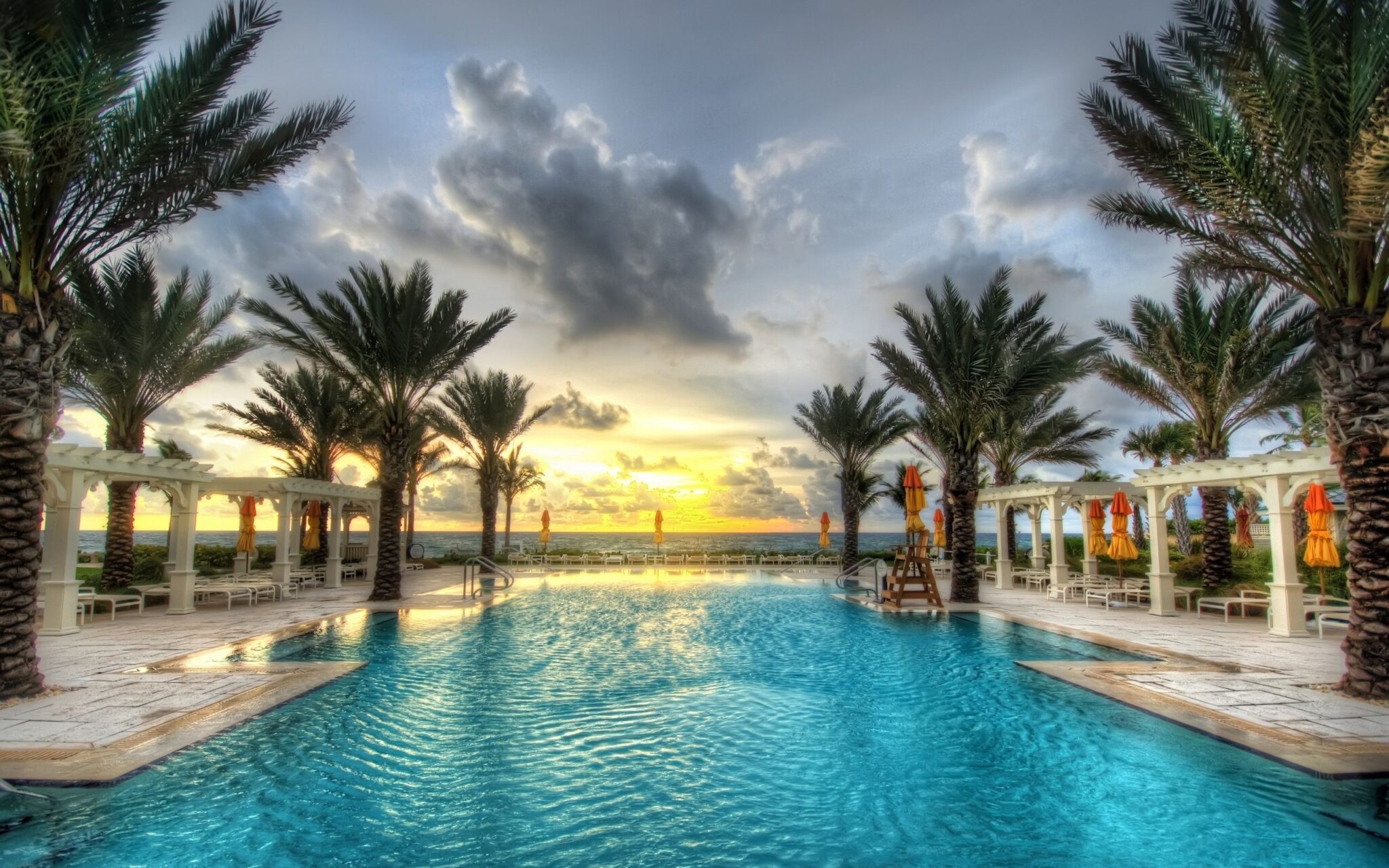 How to Balance Saltwater Pools Without Chemicals Overload ...